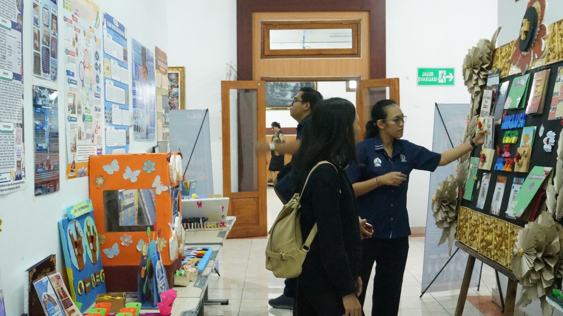 Dozens of Innovative Learning Media Exhibited Again at Undiksha ...