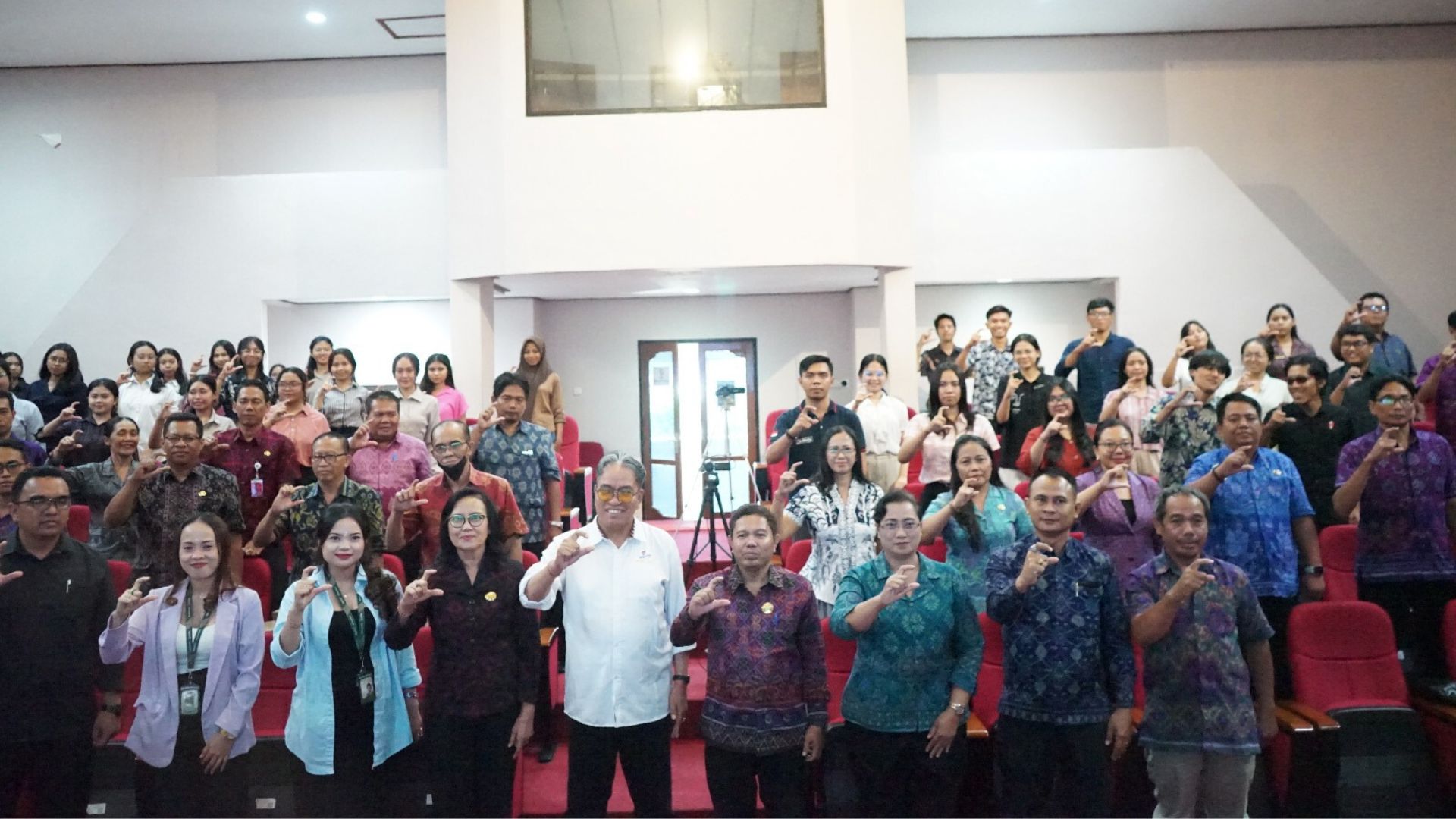 Undiksha Edukasi Keterbukaan Informasi Publik untuk Desa dan Mahasiswa ...