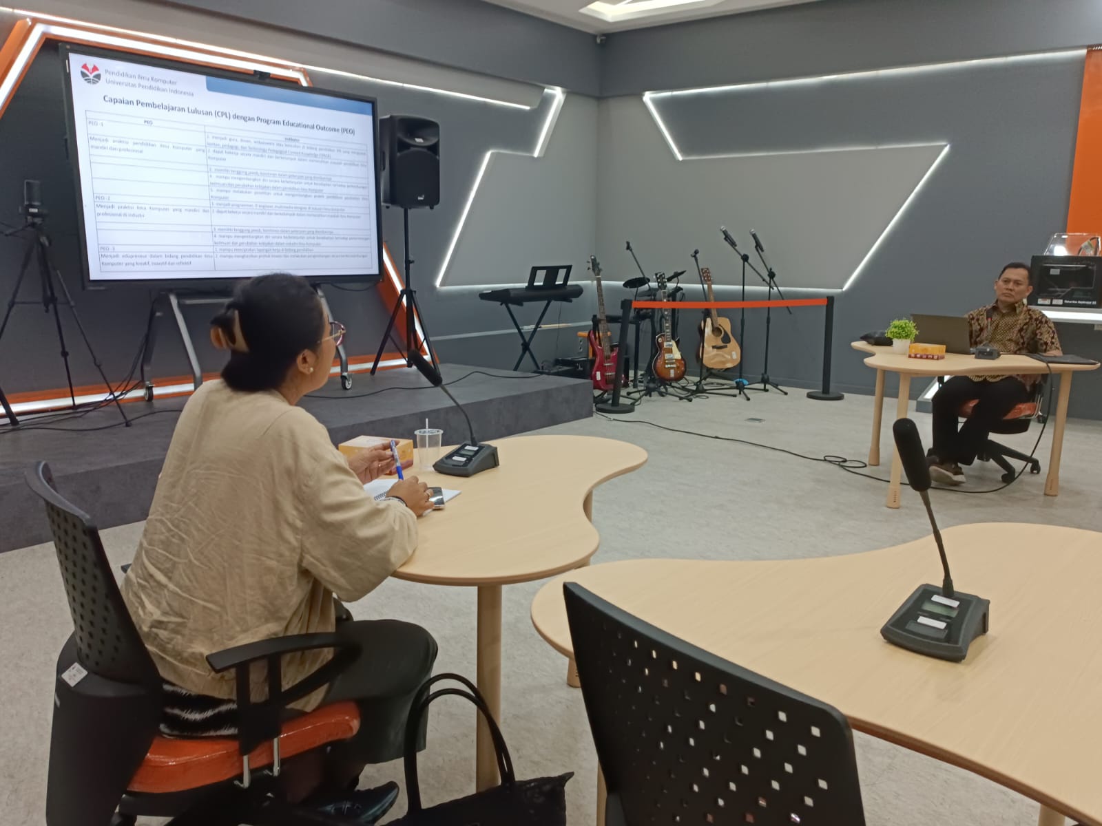 Program Studi Pendidikan Teknik Informatika Mengadakan Benchmarking ... Program Studi Pendidikan Teknik Informatika Mengadakan Benchmarking ...