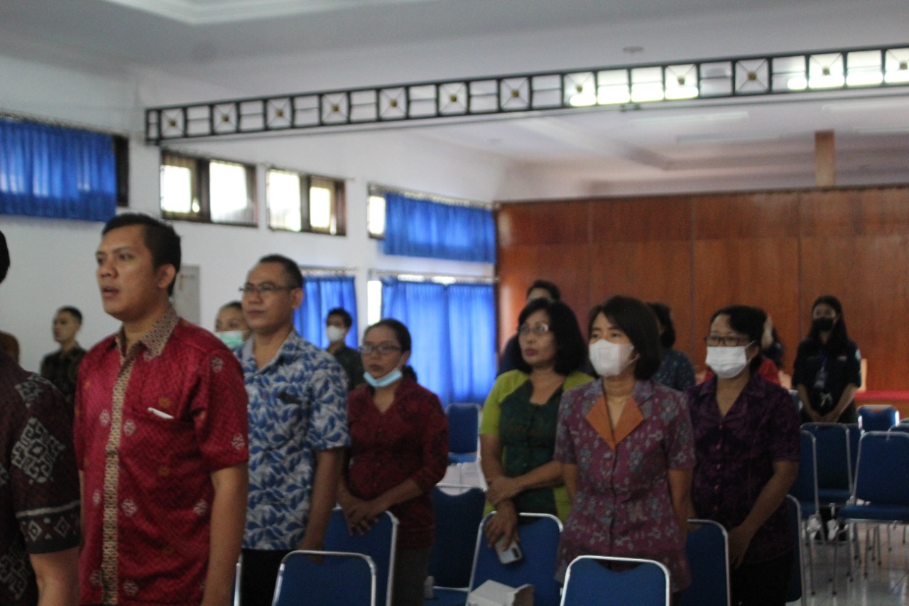 Pelepasan Calon Wisudawan FHIS Undiksha Periode November Tahun 2022 - Fakultas Hukum dan Ilmu Sosial