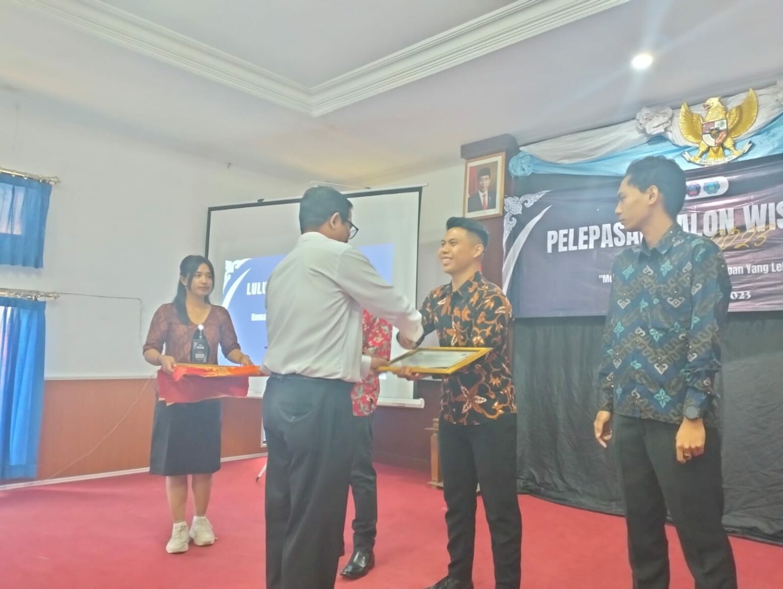 Meraih Impian Menuju Masa Depan yang Lebih Cerah : FHIS Undiksha menyelenggarakan kegiatan ...