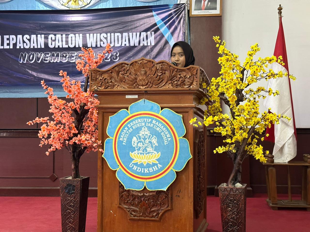 Pelepasan Calon Wisudawan FHIS Undiksha Periode November Tahun 2023 - Fakultas Hukum dan Ilmu Sosial
